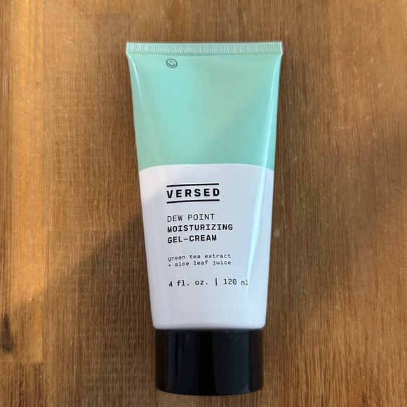 Versed | Skincare | Nwt Versed Dew Point Moisturizing Gel Cream | Poshmark